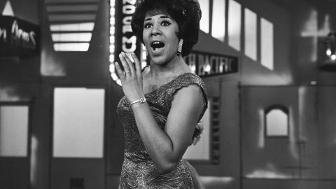 Milly Scott geeft het Songfestival kleur | Beeld & Geluid